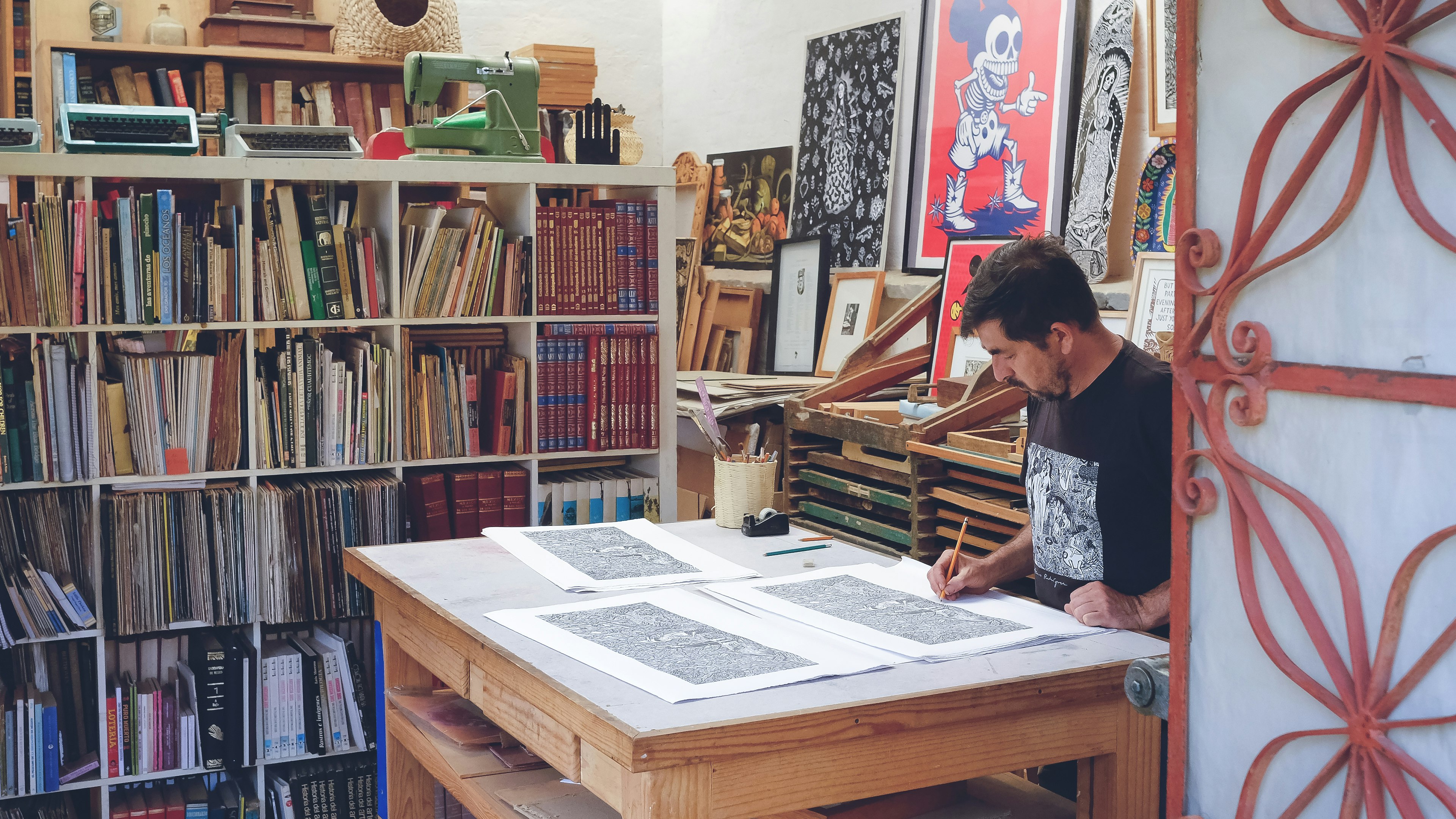 Learn Linocut Printmaking with Artemio in Mexico | VAWAA