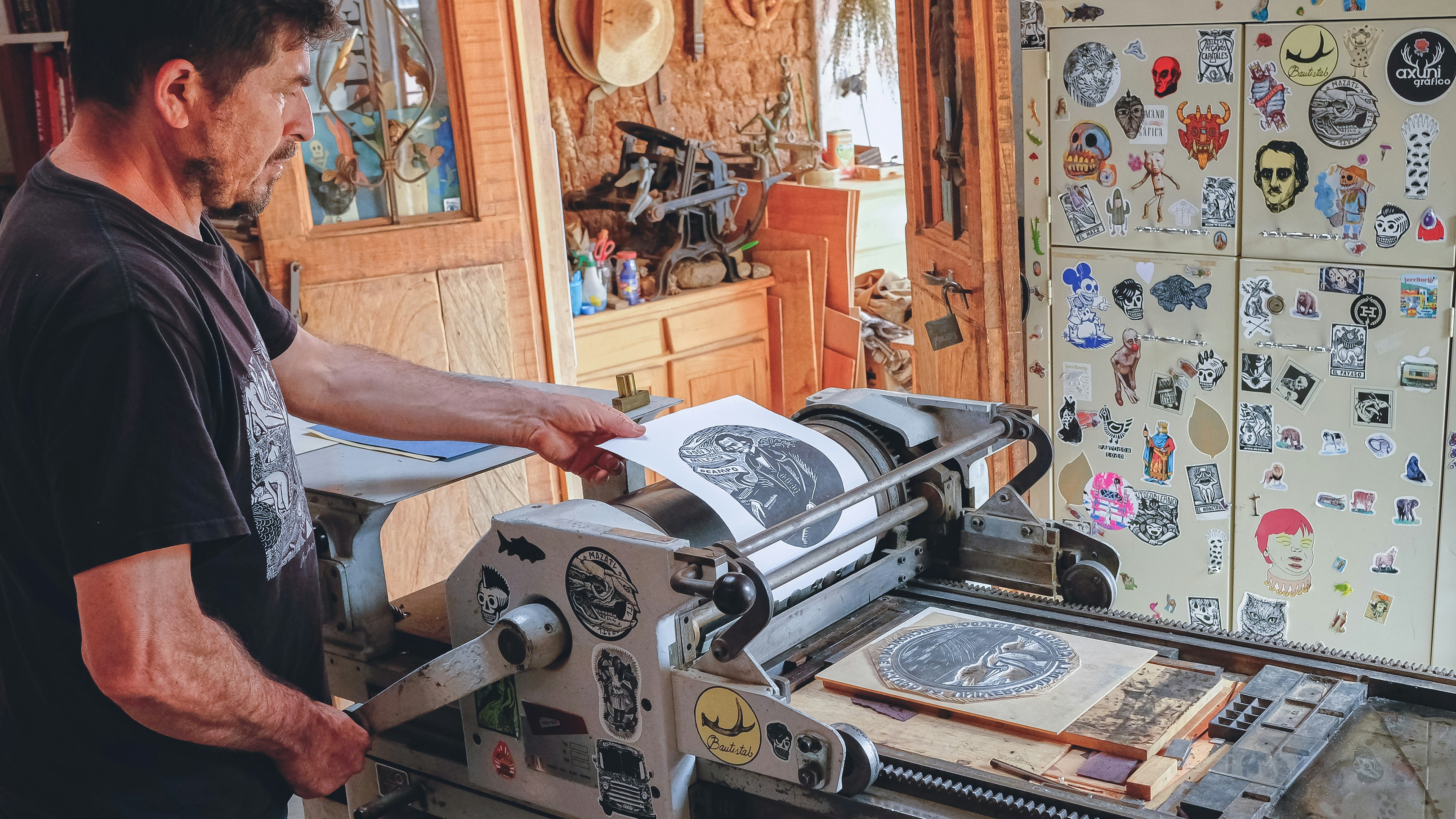 Learn Linocut Printmaking with Artemio in Mexico | VAWAA